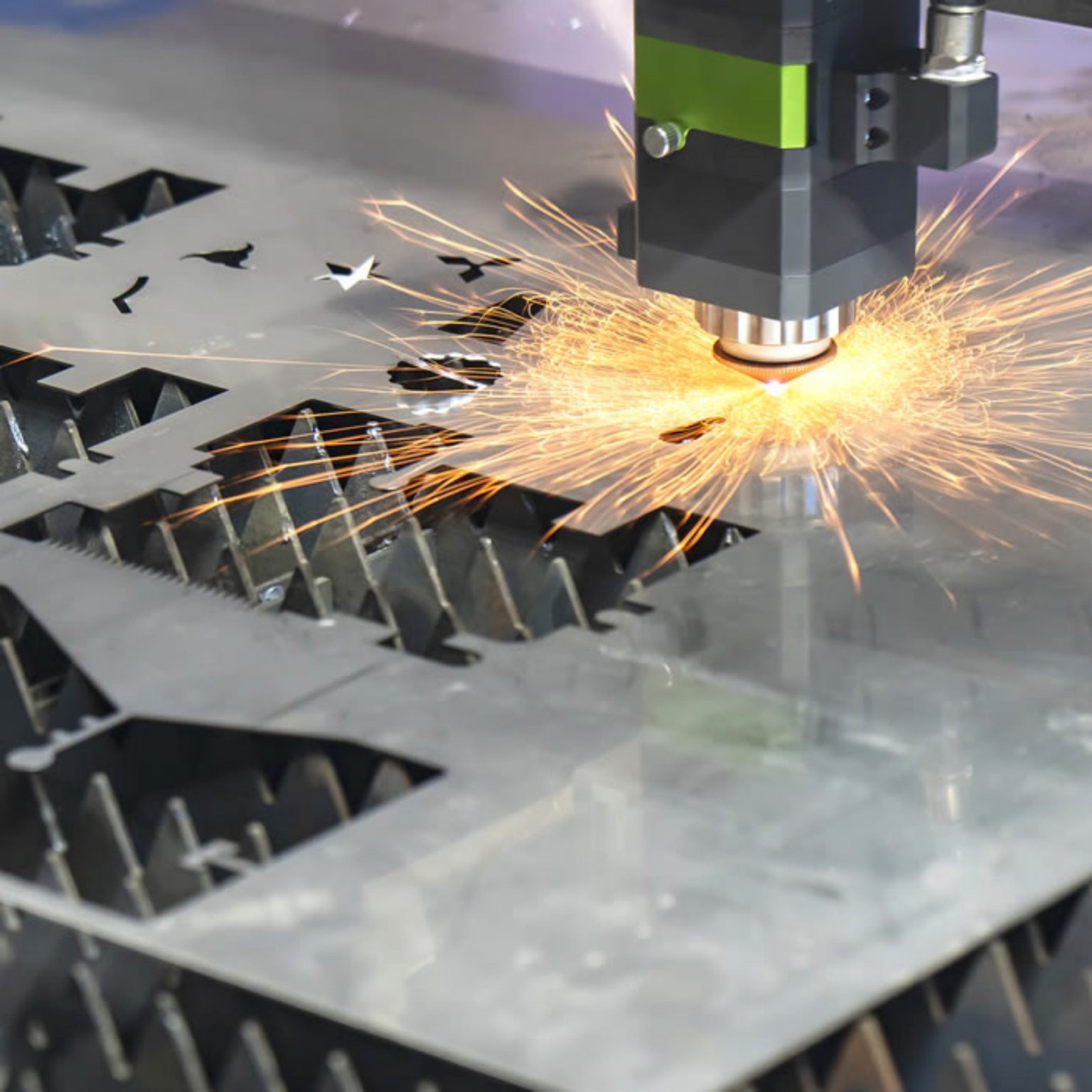 Corte a laser acrílico, aço inox, aço carbono | Lasercorp